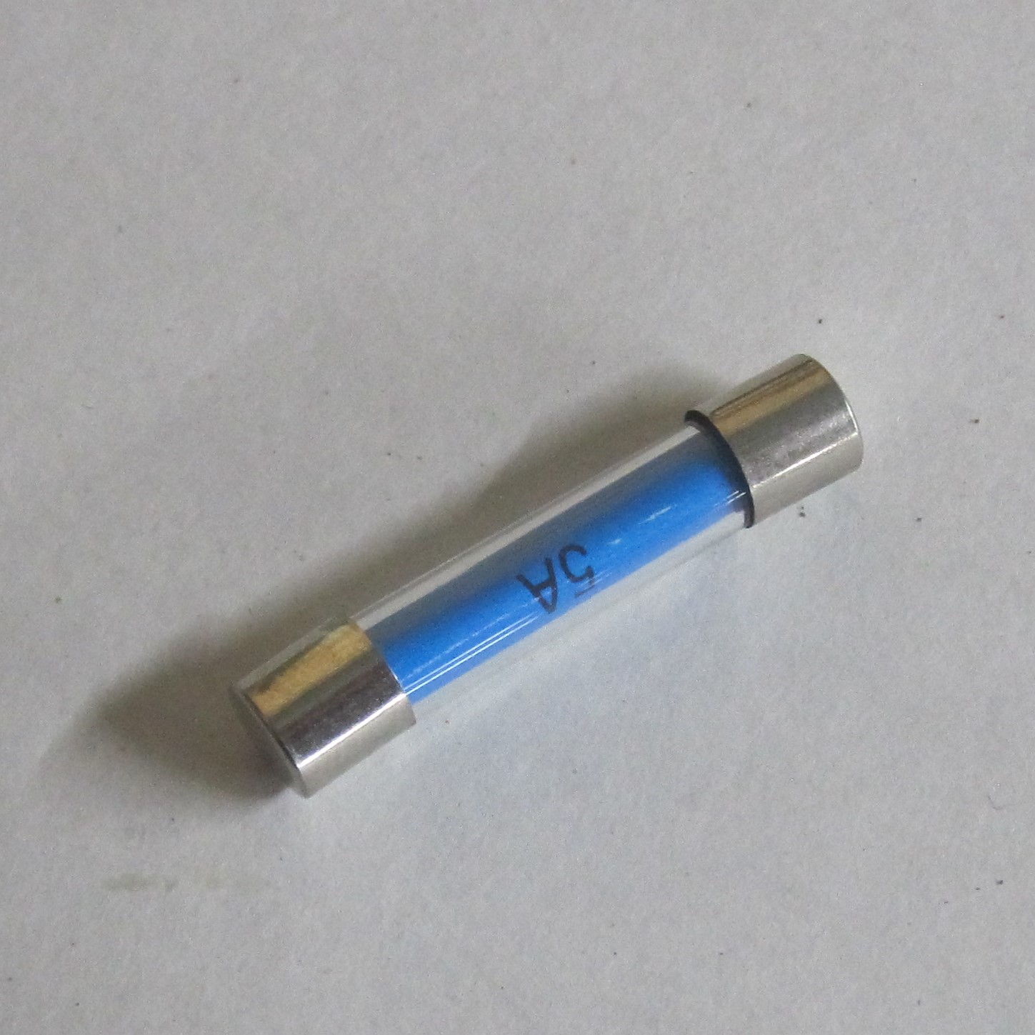 Fuse5A: Blow/2.5A Continuous 1 1/4"long - RILEY REGISTER SPARES LIMITED